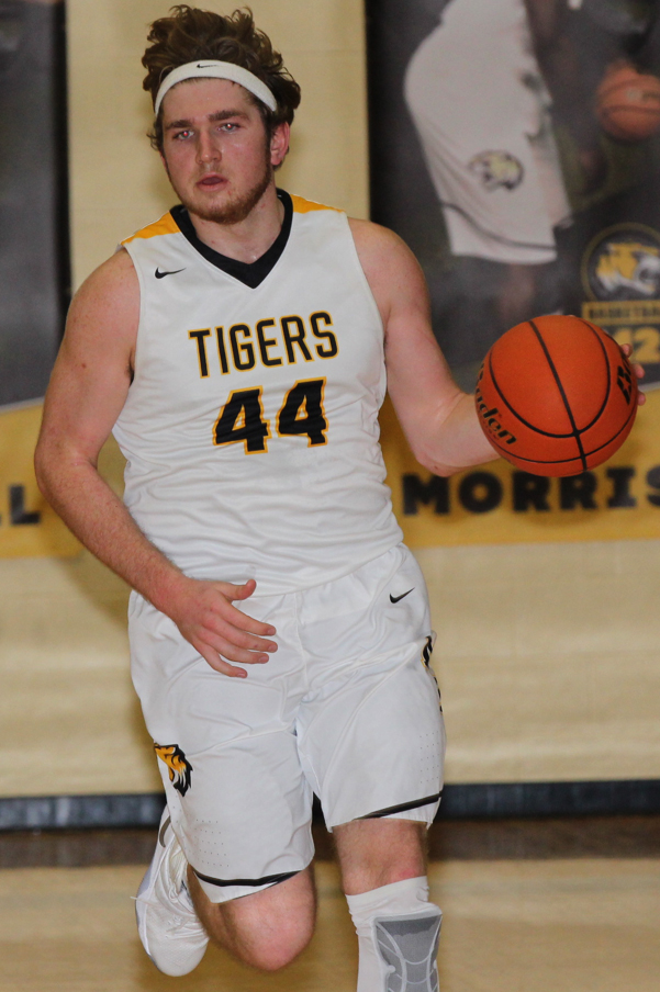 James Moore Named to Coaches All-Region Team – Mount Pleasant High School