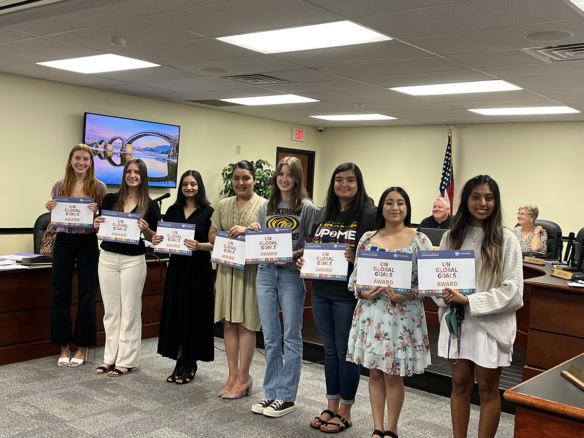 MPHS Students Earn National Awards for Community Service Impact – Mount ... MPHS Students Earn National Awards for Community Service Impact – Mount ...
